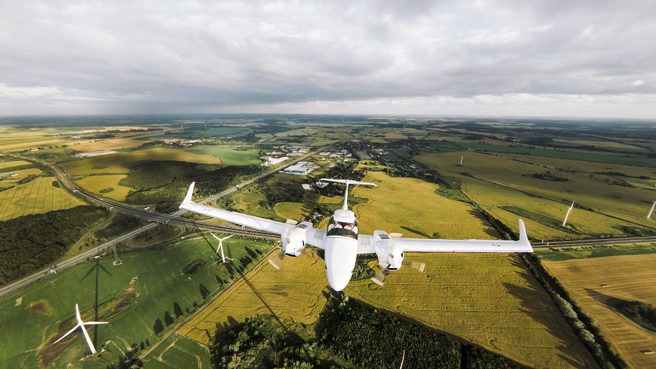 EFA mission statement - European Flight Academy - lufthansa-aviation ... EFA mission statement - European Flight Academy - lufthansa-aviation ...